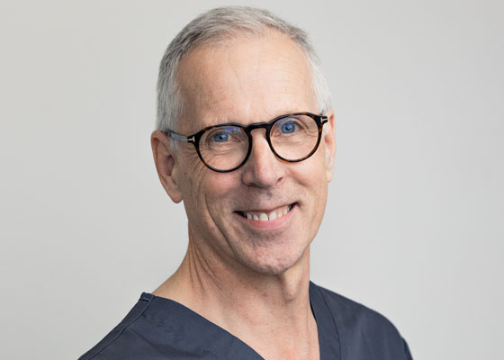 Dr Nigel Burrows | Team | The Day Clinic